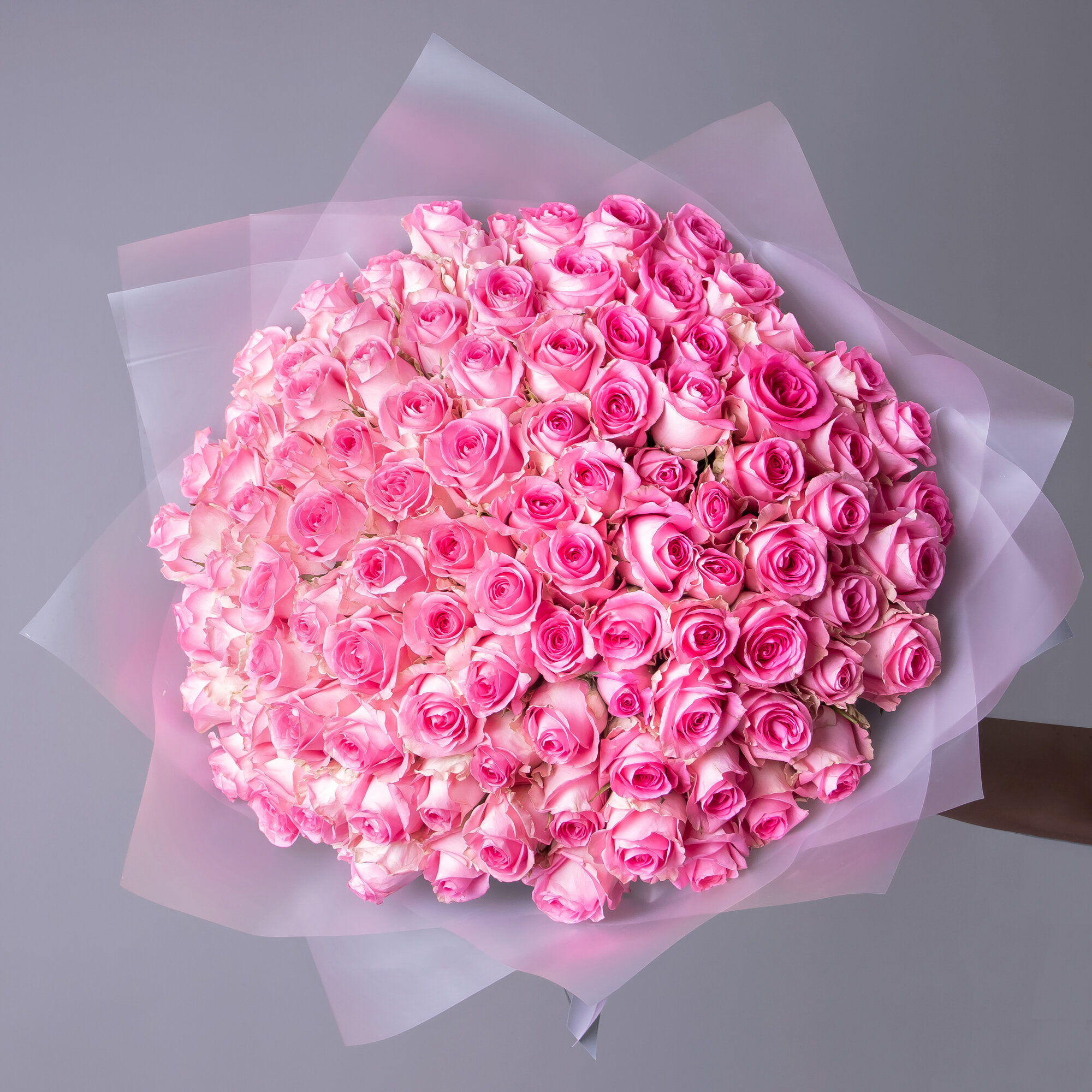 Букет из розовых роз 101 шт Высота 50 см в коробке и аквабоксе от "Простоцветы"
