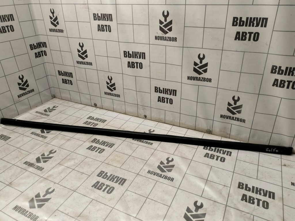 Накладка на порог VW Golf 5 03-09