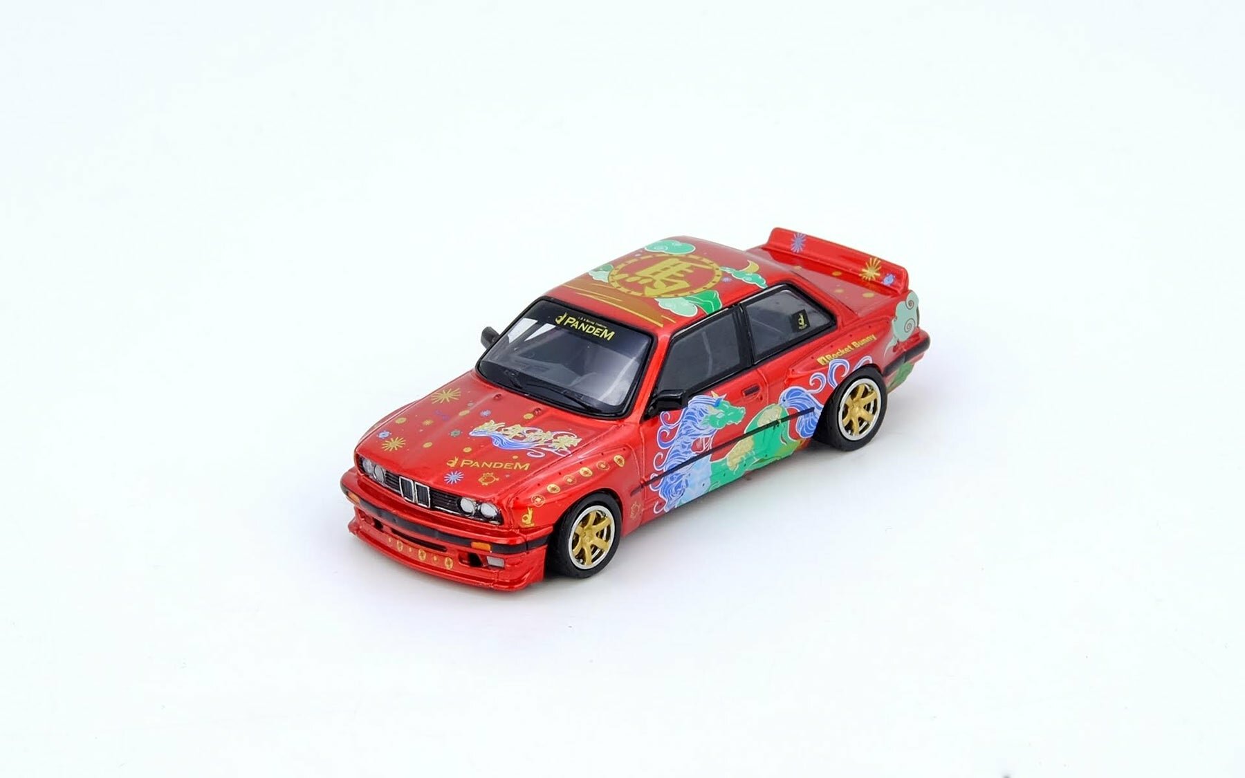 Коллекционная машинка INNO 1:64 PANDEM ROCKET BUNNY E30 Red
