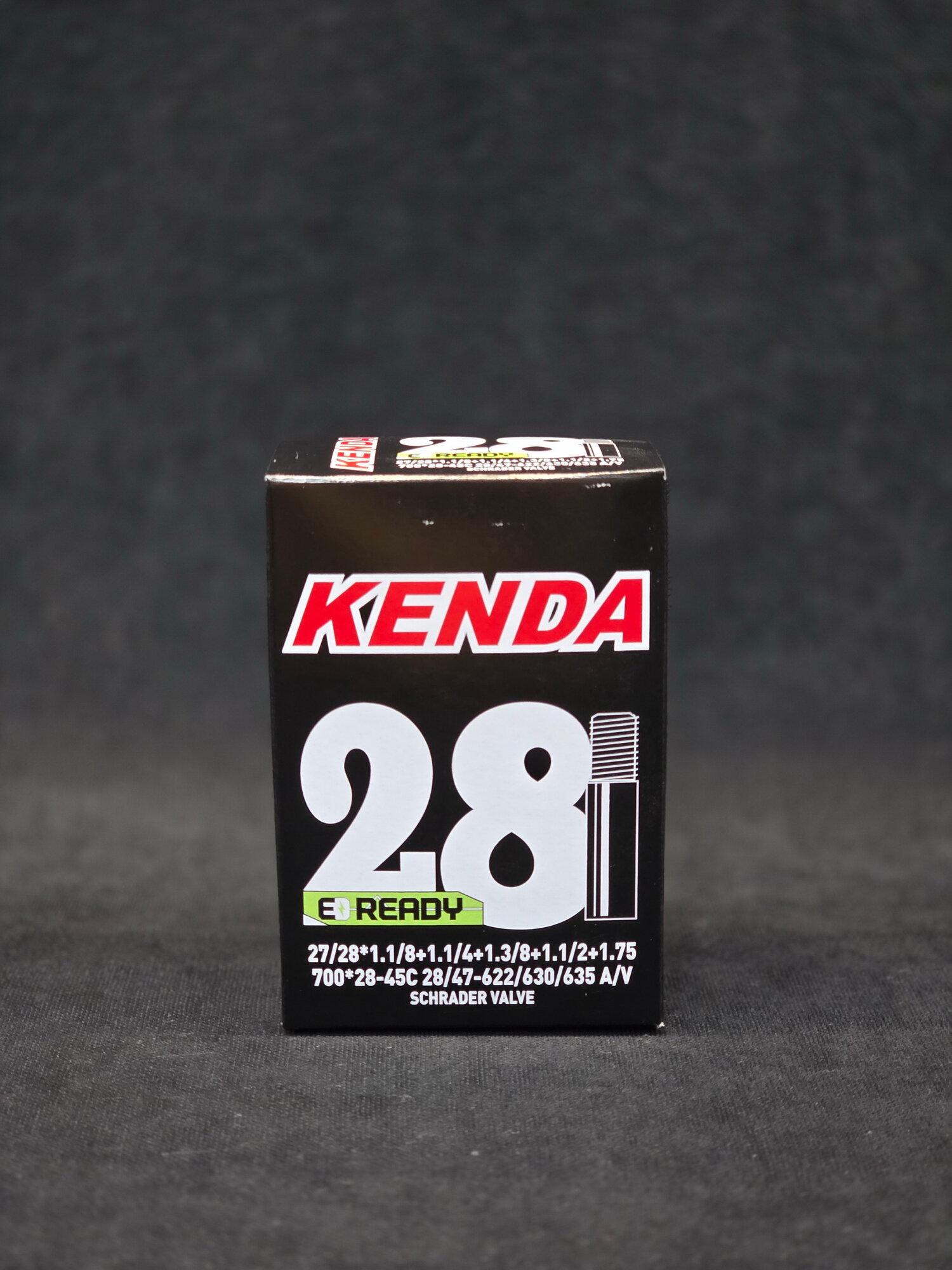 Камера велосипедная Kenda, 700x28/45c, 32 мм, тип ниппеля - schrader (автомобильный)