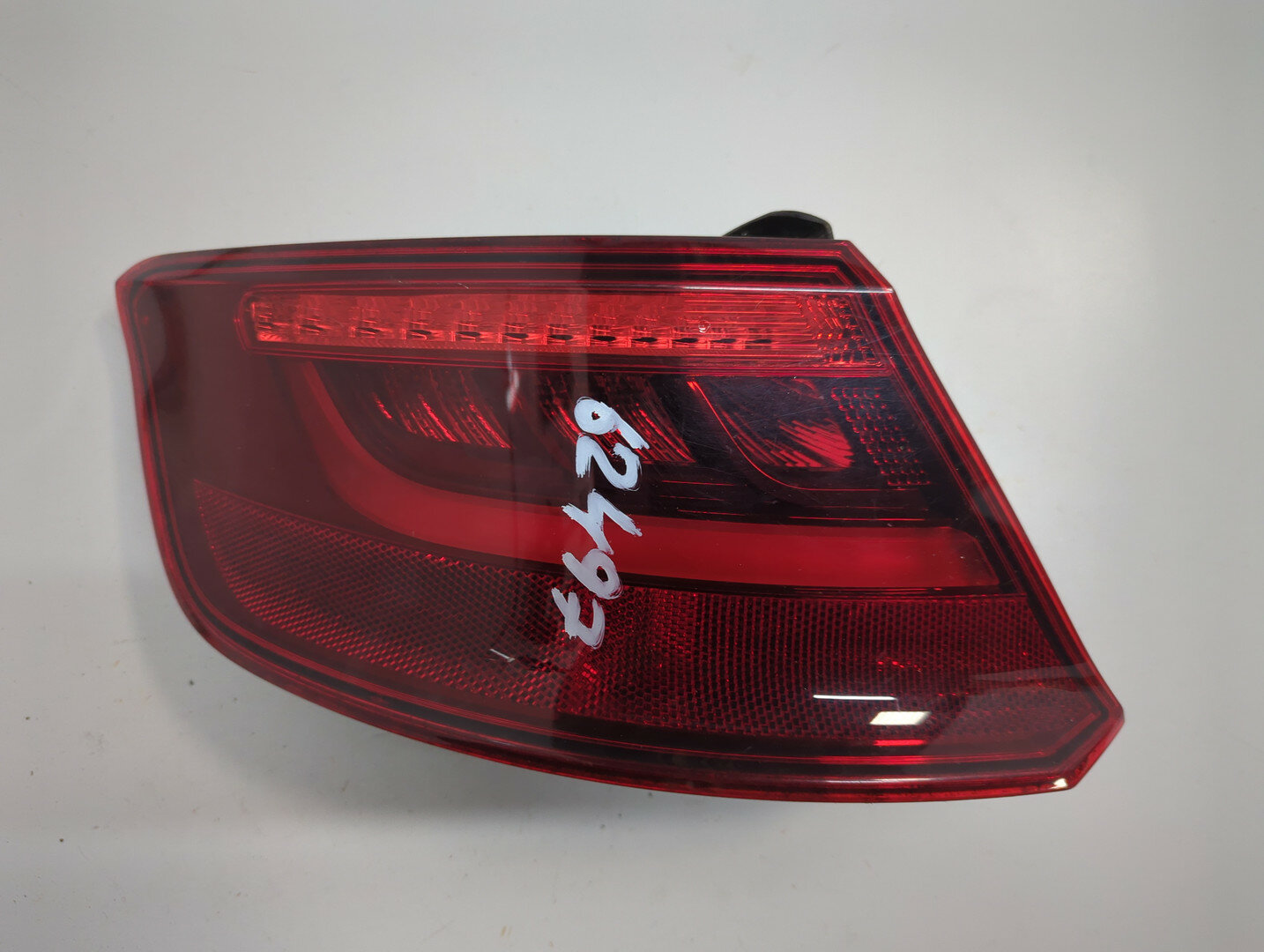 Фонарь (задний) левый Audi A3 (8V) e-tron Б/У