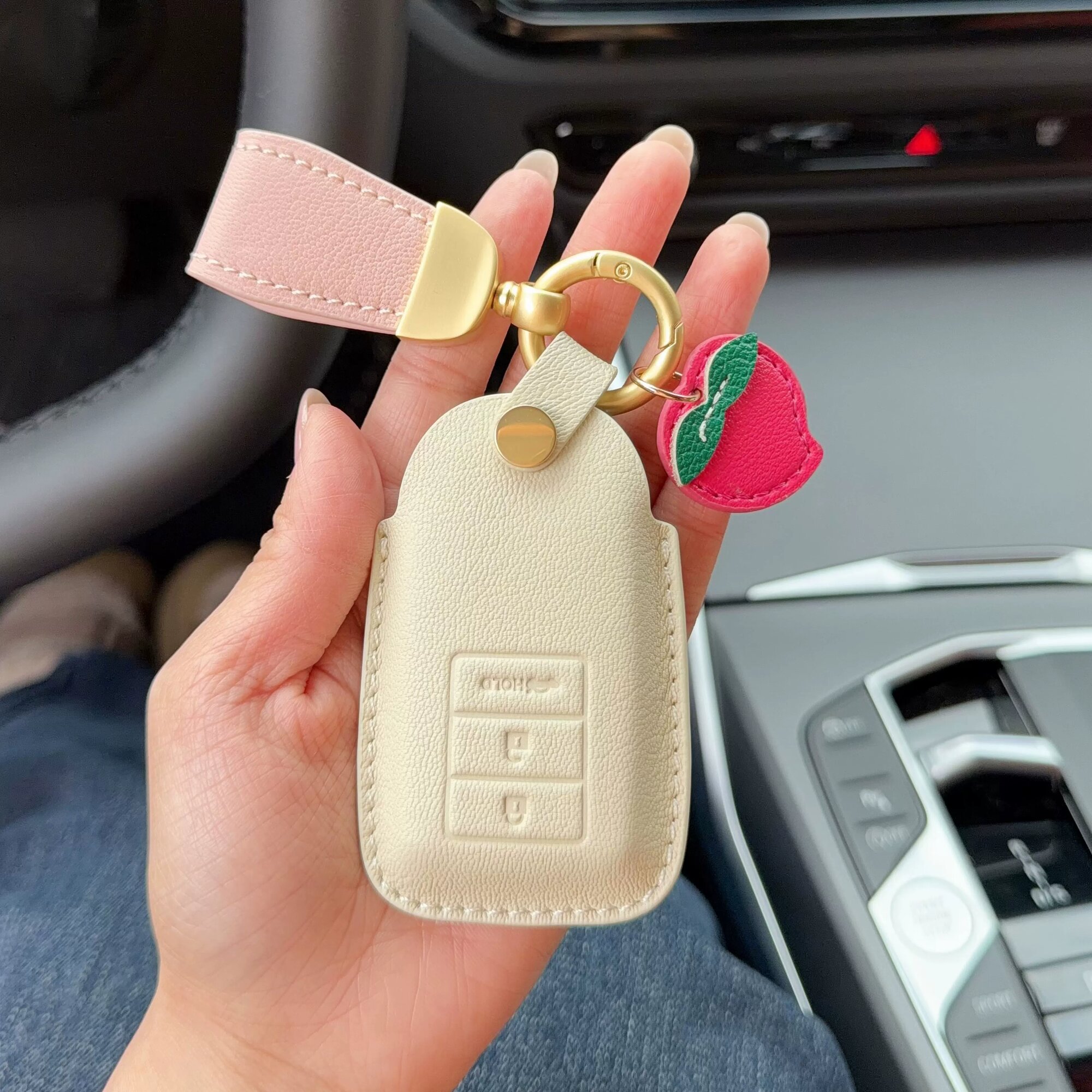 Чехол для ключей Acura из пастельной кожи с розовой короткой пряжкой и розовой морковкой-животным