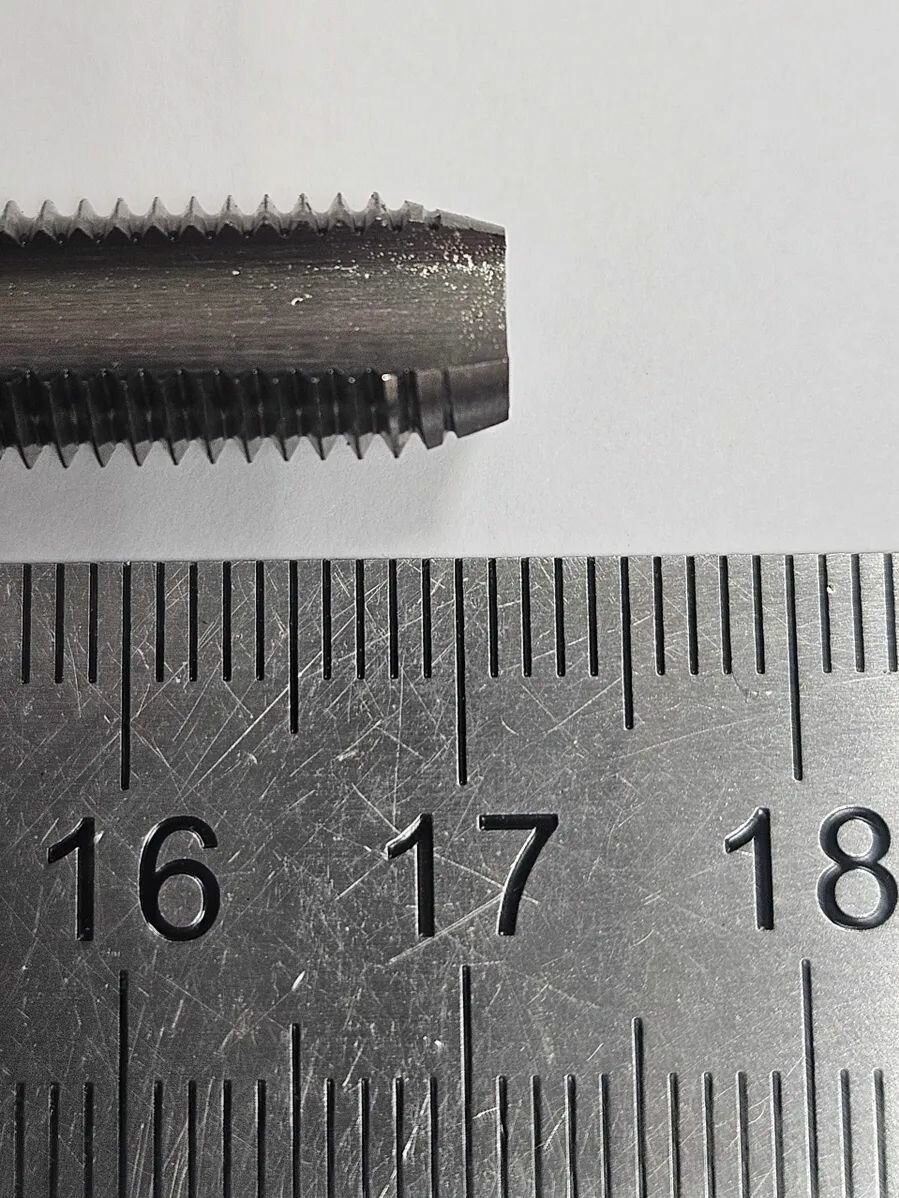 Метчик вентильный 7,9х1,058 (8V2, 24 нитки/дюйм) — фото 1