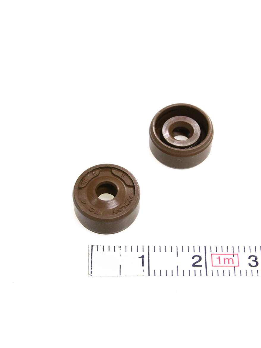 Манжета армированная (Сальник) 4х12х6 (тип 2 / TC) 75FKM (1 шт.)