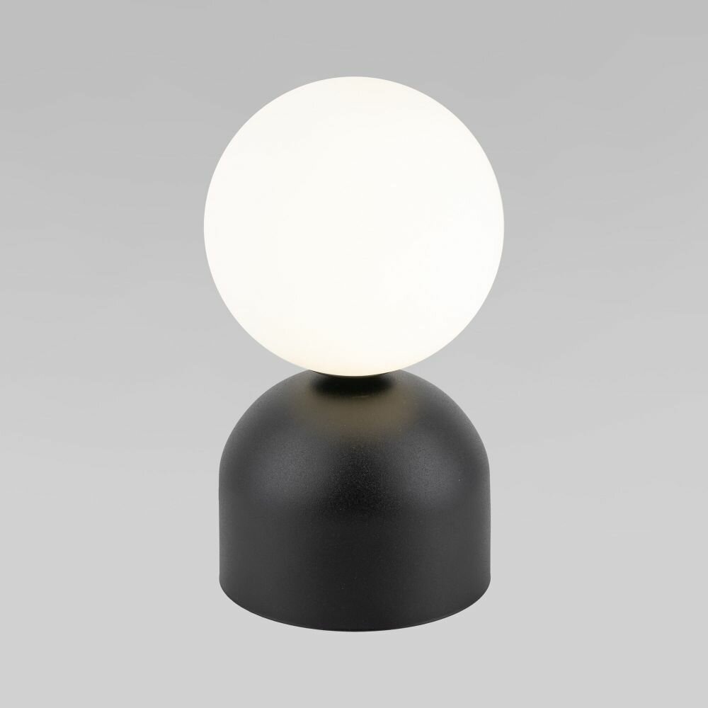 Настольный светильник со стеклянным плафоном TK Lighting 16044 / настольный светильник / Miki.