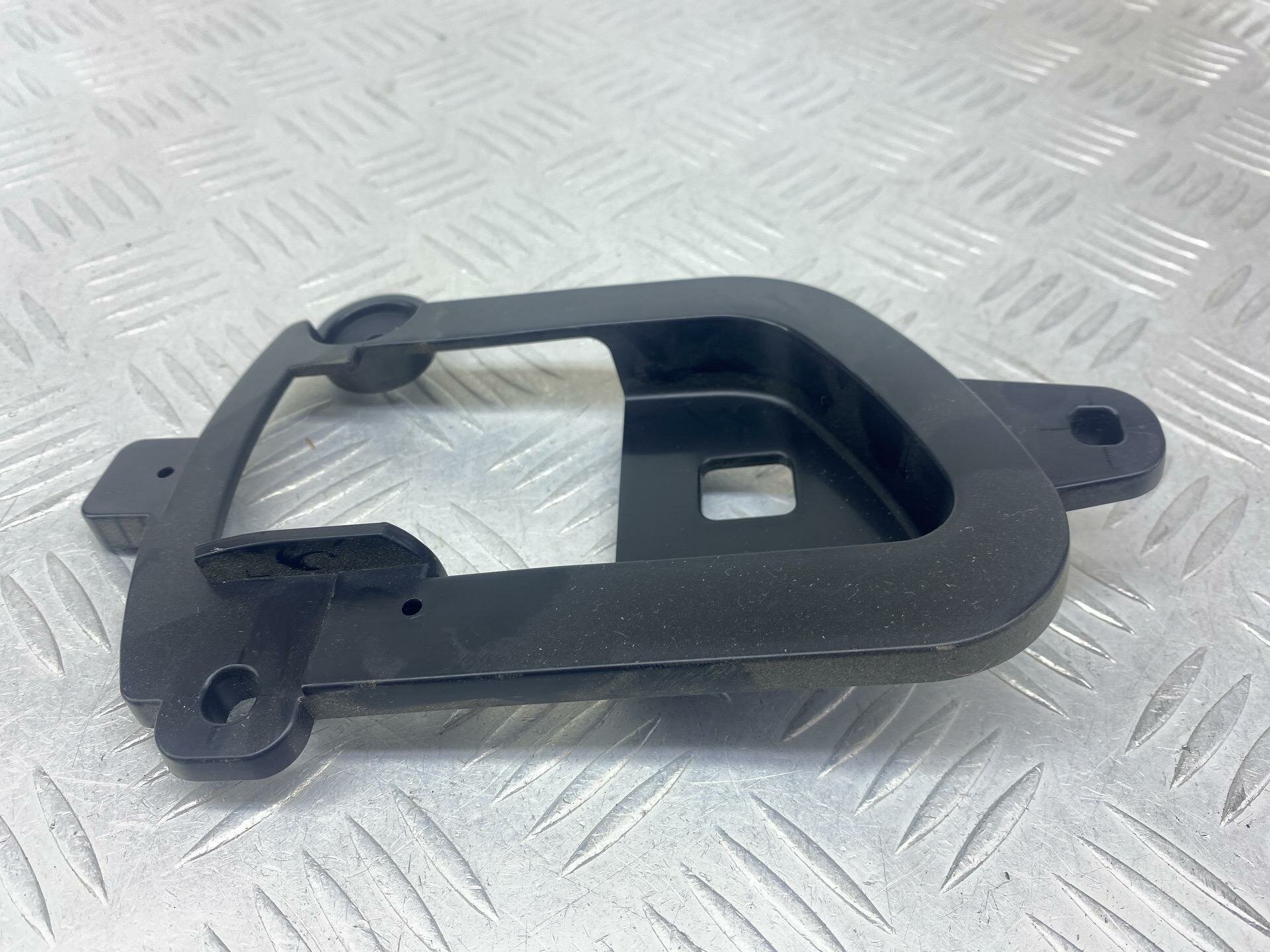Накладка двери внутренняя передняя правая Citroen C-Crosser 1 (2007 - 2013) SPC01650