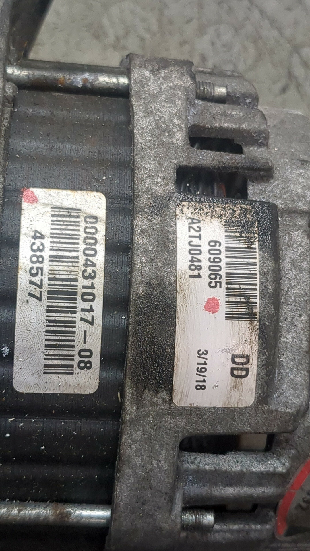 Генератор Dodge Caliber Б/У — фото 1