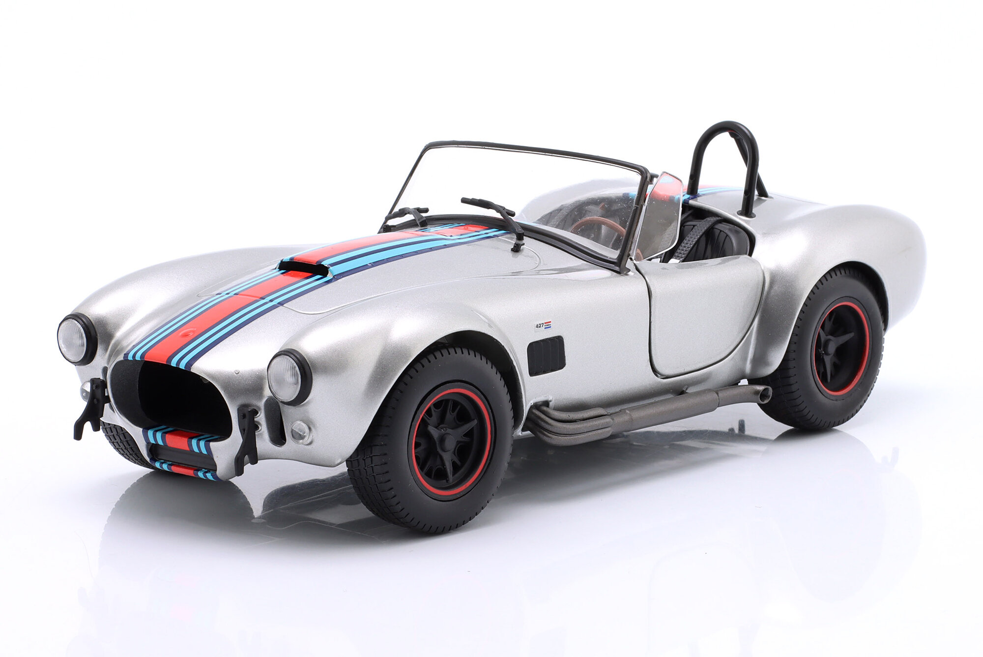 Модель коллекционная SOLIDO Shelby cobra 427 MK2 roadster 1965 silver-grey metallic