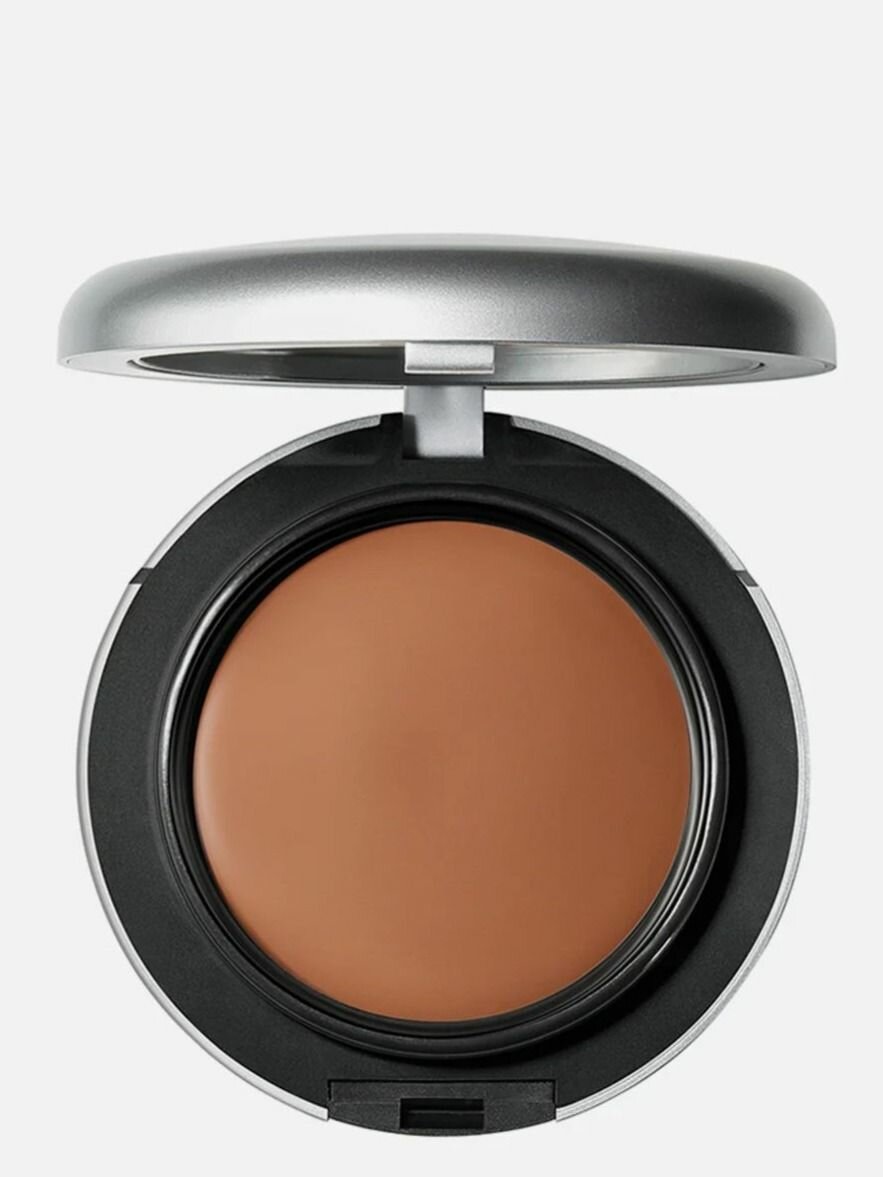 Компактная тональная основа для лица MACStudio fix tech cream-to-powder NW30