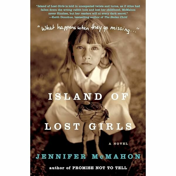 Island of Lost Girls: A Novel，Reprinted paperback book