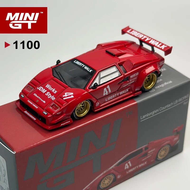 TSM MODEL Lamborghini Countach LB-WORKS красная модель 1:64