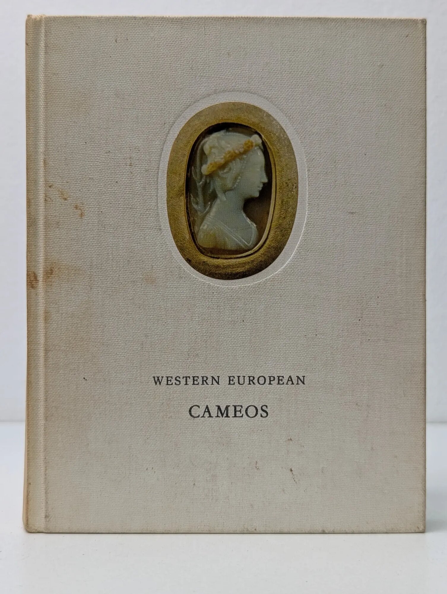 Western European Cameos. Западноевропейские камеи в собрании Эрмитажа Каган Юлия Освальдовна 1973