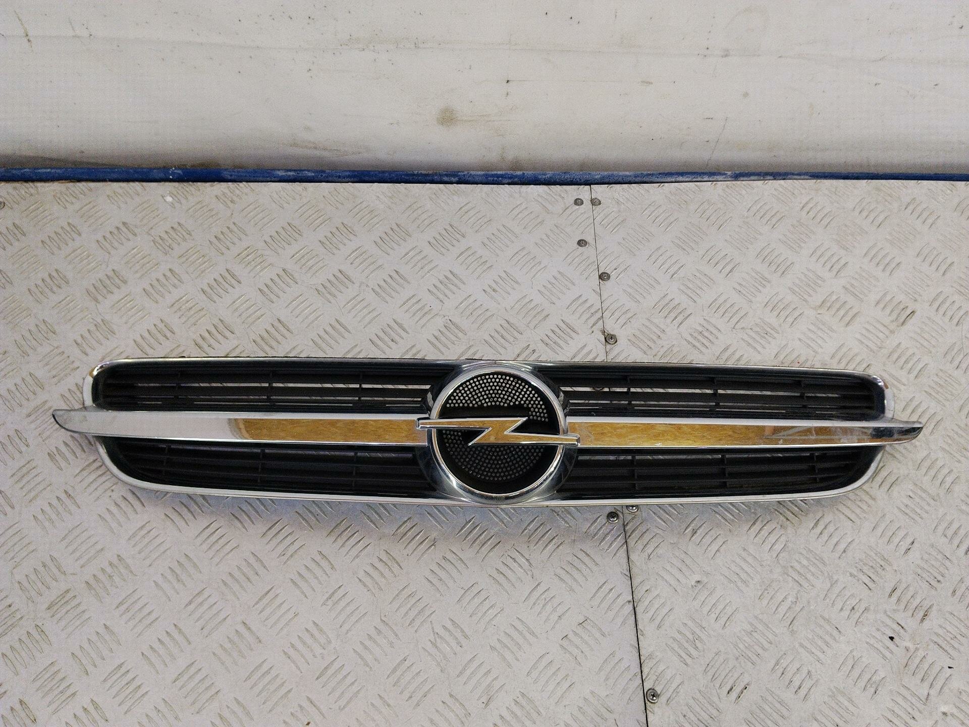 Решетка радиатора Opel Vectra C (2002 - 2005) 464192822