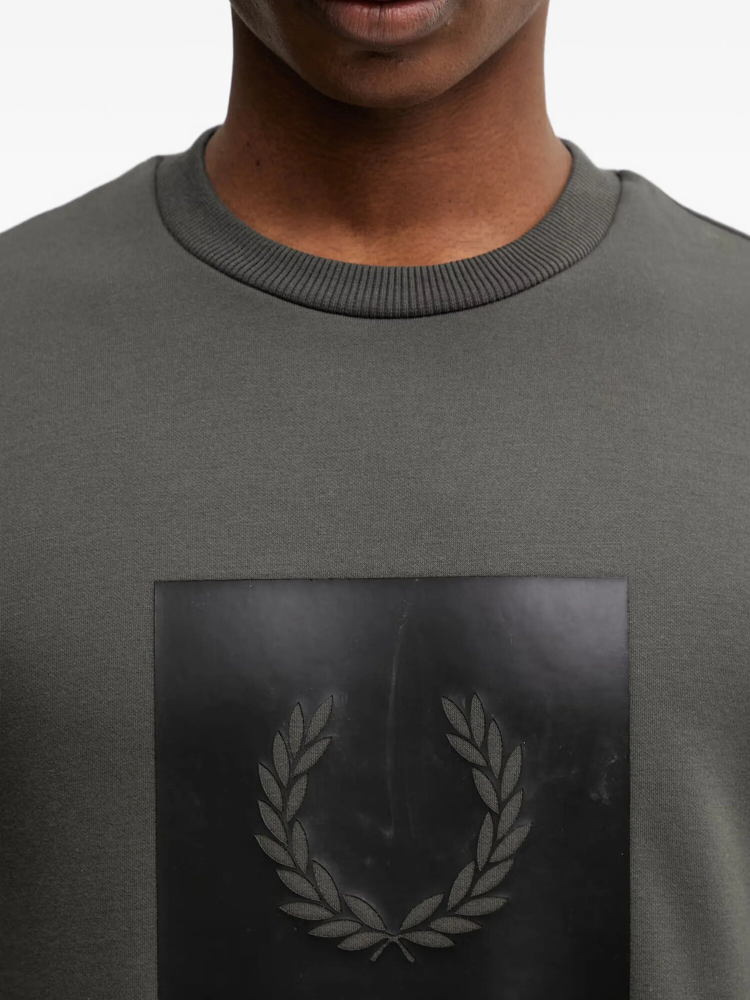 Толстовка FRED PERRY Square-appliqué sweatshirt, размер 52, , greyish green — фото 1