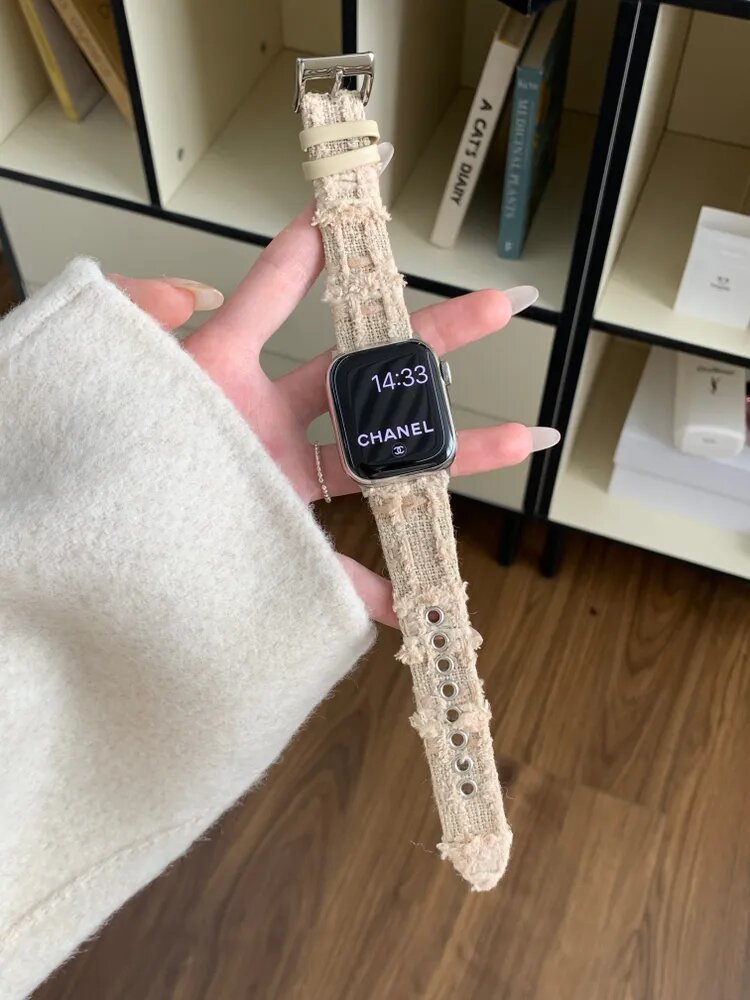 Тканевый ремешок для Apple Watch Series 10-11 42мм/ Series 1-9 & SE 38мм, 40мм, 41мм/ SE 3 40мм, в стиле "маленький Шанель" с клетчатым ворсистым дизайном, 4 цветов на выбор.