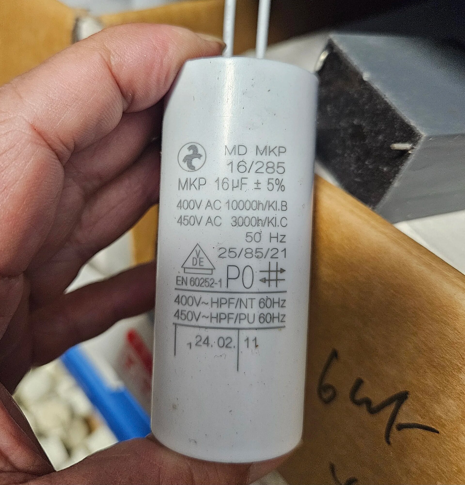 Конденсатор MKP 16uf 400v 50Hz