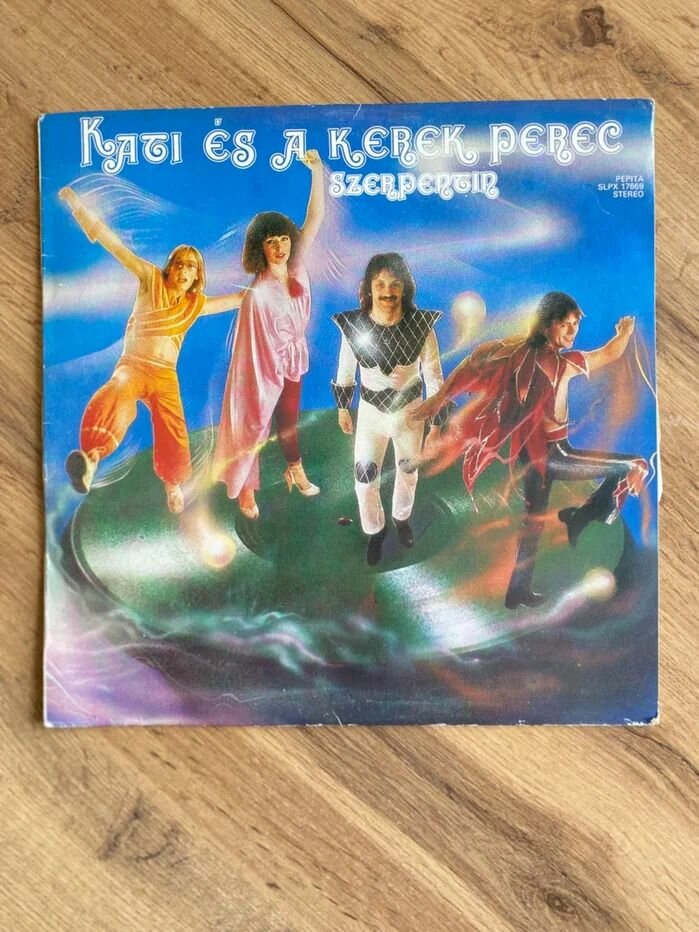 Виниловая пластинка Kati Es A Kerek Perec Szerpentin LP