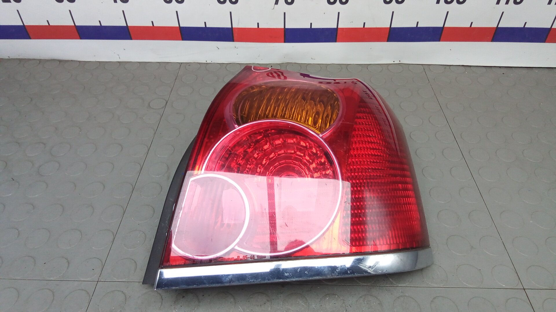 Фонарь задний правый TOYOTA AVENSIS T25, Номер 8155105140