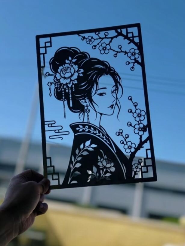 Металлическое панно "Китайская красавица" для интерьера 20x30cm
