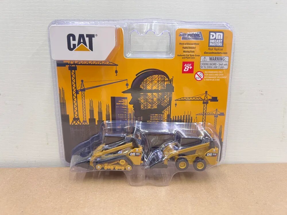 DM 1:64 Caterpillar CAT Дорожный каток, экскаватор и погрузчик в блистерной упаковке Модель инженерной техники из сплава 272D2&297D2 84647CS