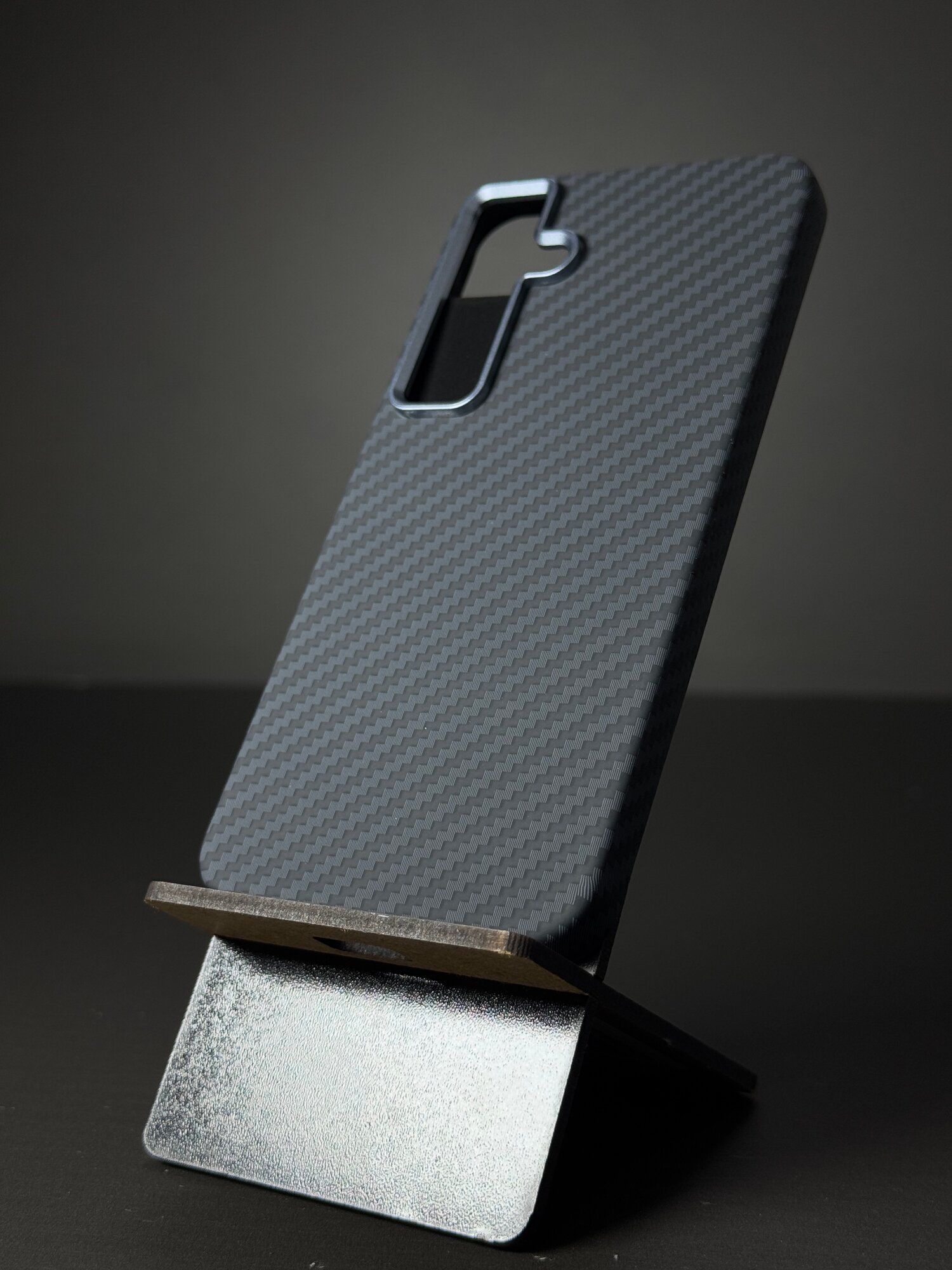 Чехол Самсунг С25 с МагСейф Кевлар / Case Samsung S25 с MagSafe LUXO, классический черный, карбоновый