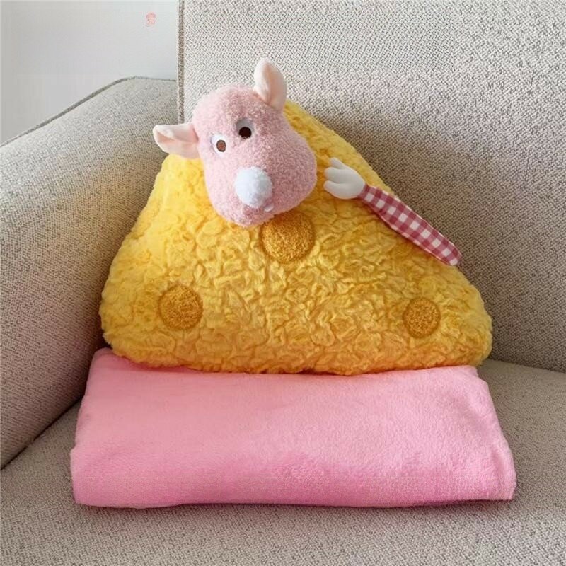 Подушка и плед animal duo с вышитым узором для отдыха и путешествий pink triangle