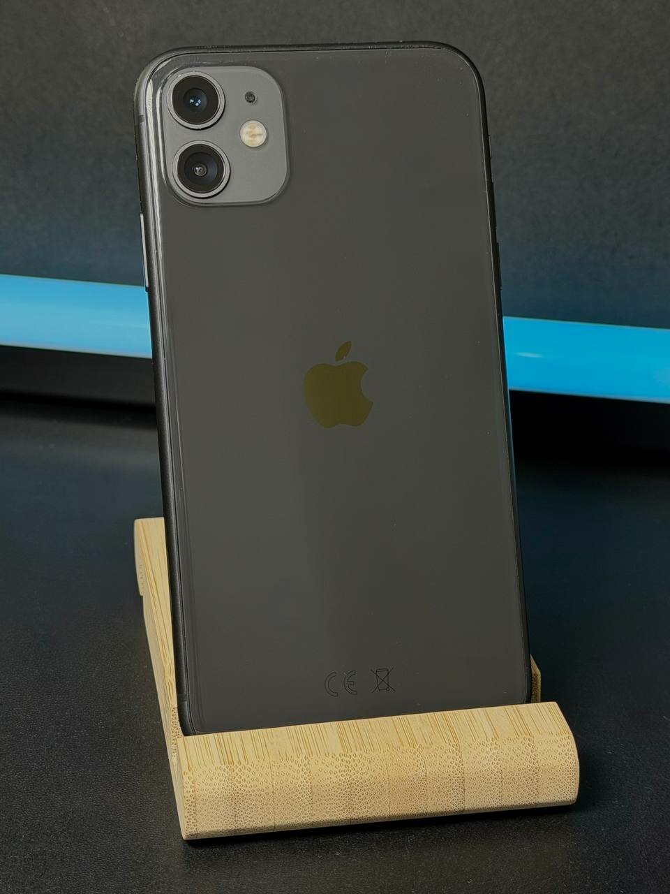 Смартфон Apple iPhone 11, 128 ГБ, nano-SIM + eSIM, черный