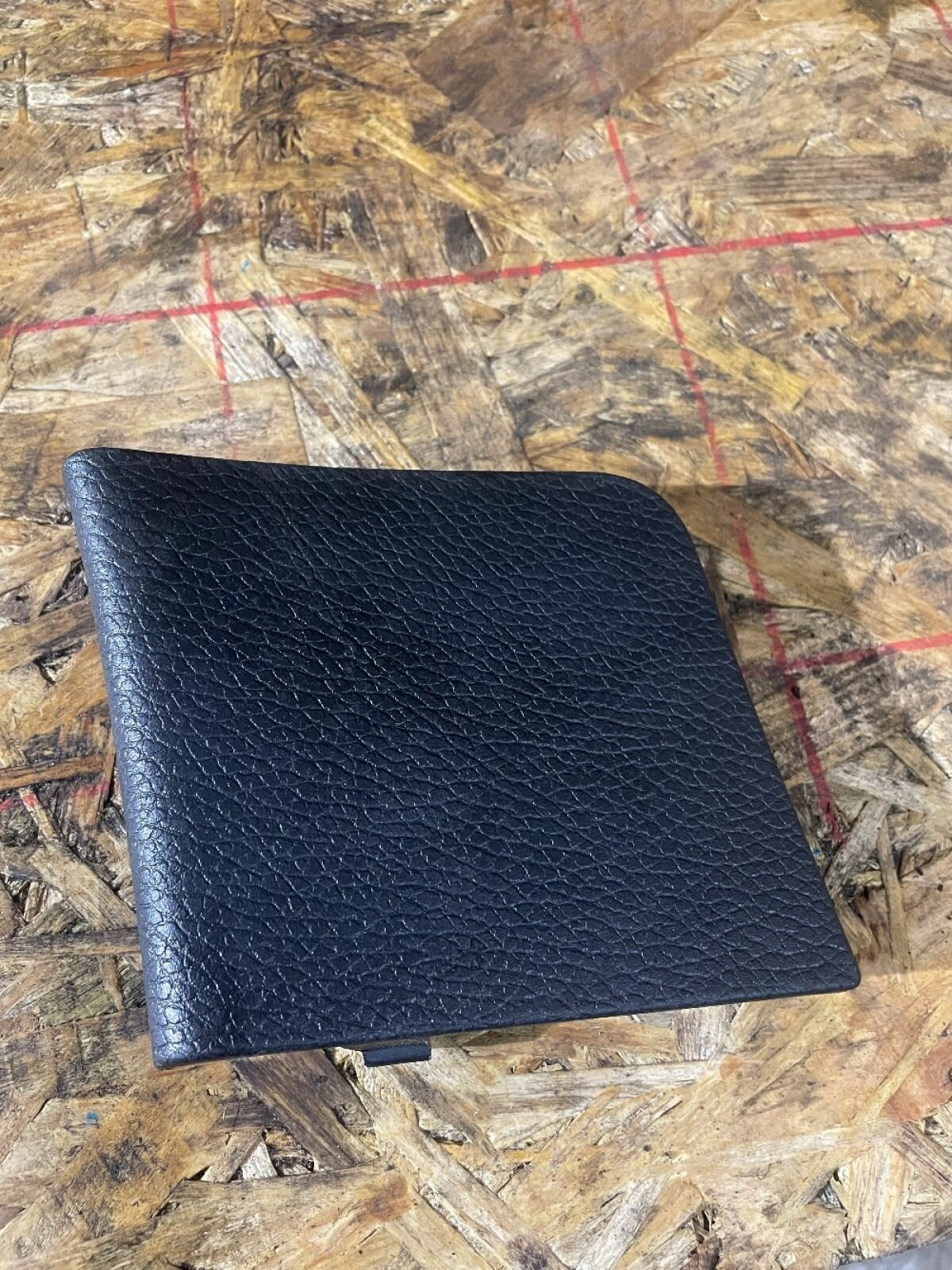 Заглушка обшивки крышки багажника Пассат Б7 Б/У с пробегом