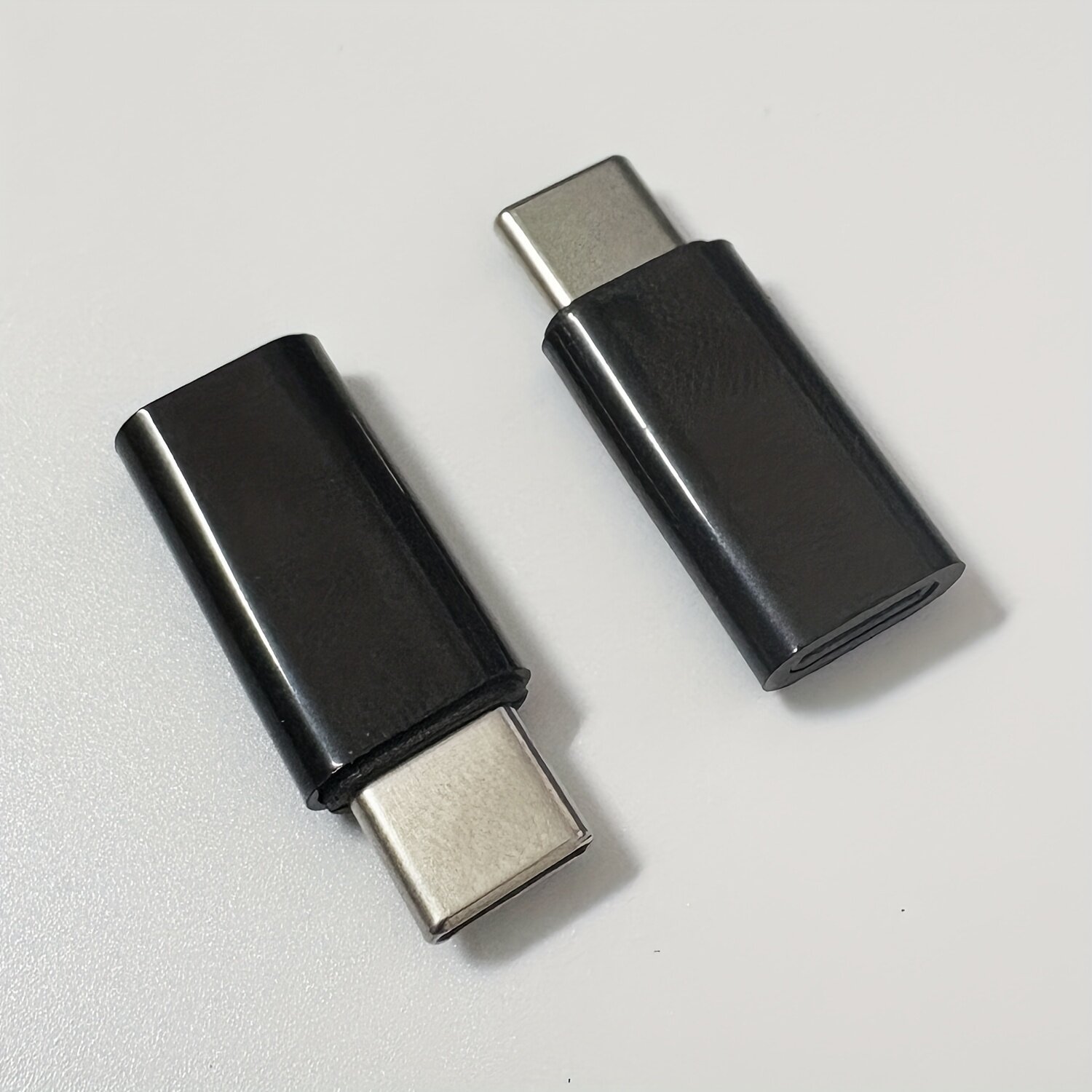 Переходник Lightning на USB Type-C для зарядки и передачи данных, комплект из 2 штук, черный