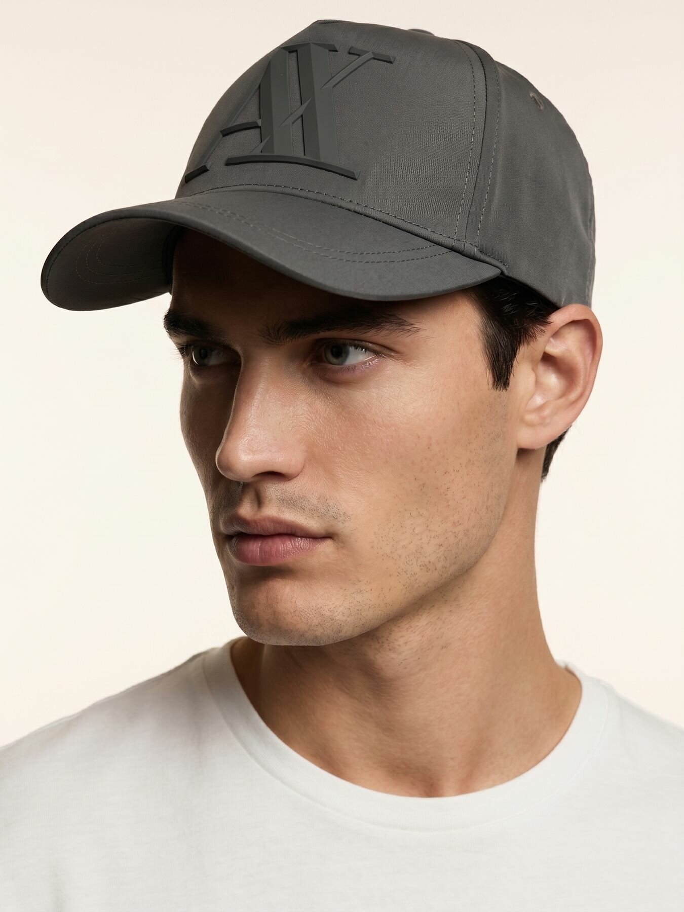 Бейсболка Armani Exchange для мужчин, размер Б/Р, хаки — фото 1