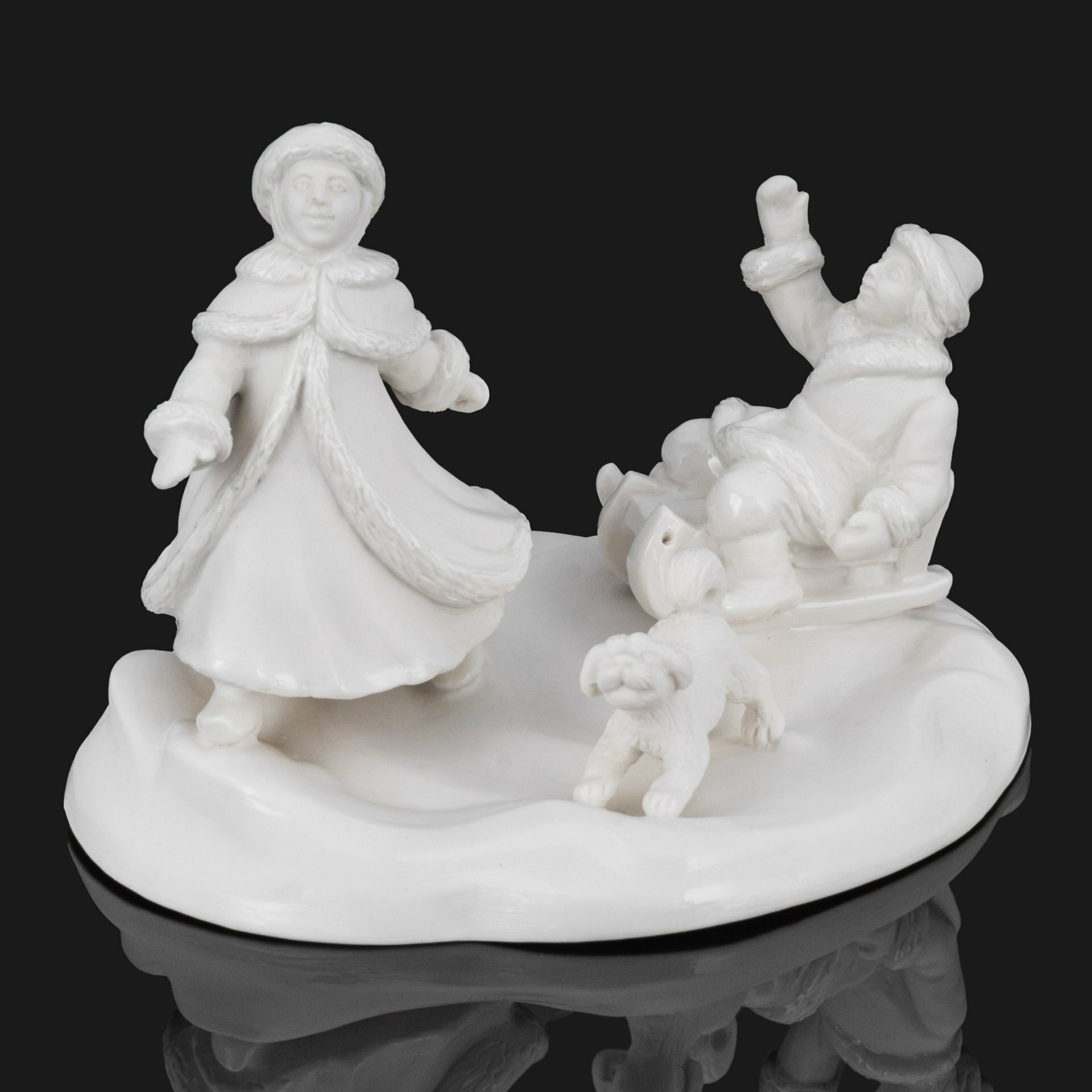 Статуэтка "Зимние забавы", фарфор, Европа, 1980-2000 гг.