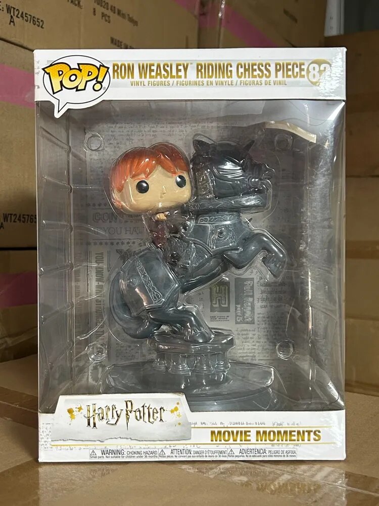 Фигурка Funko POP! HARRY POTTER RON WEASLEY RIDING CHESS PIECE Гарри Поттер, серия 82# Рон и волшебные шахматы