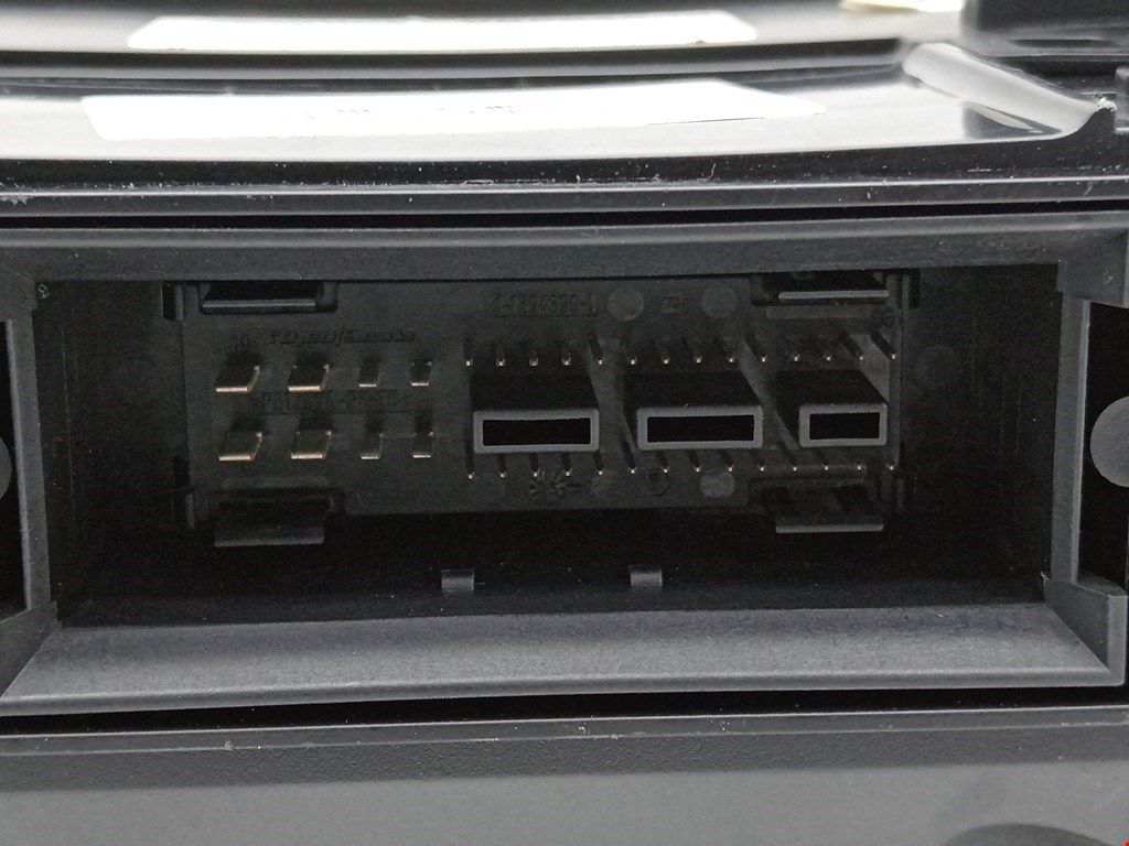 Панель приборная (щиток приборов) / 2048135 1K0920852 1K0920853X для Volkswagen Golf 5 (с пробегом)