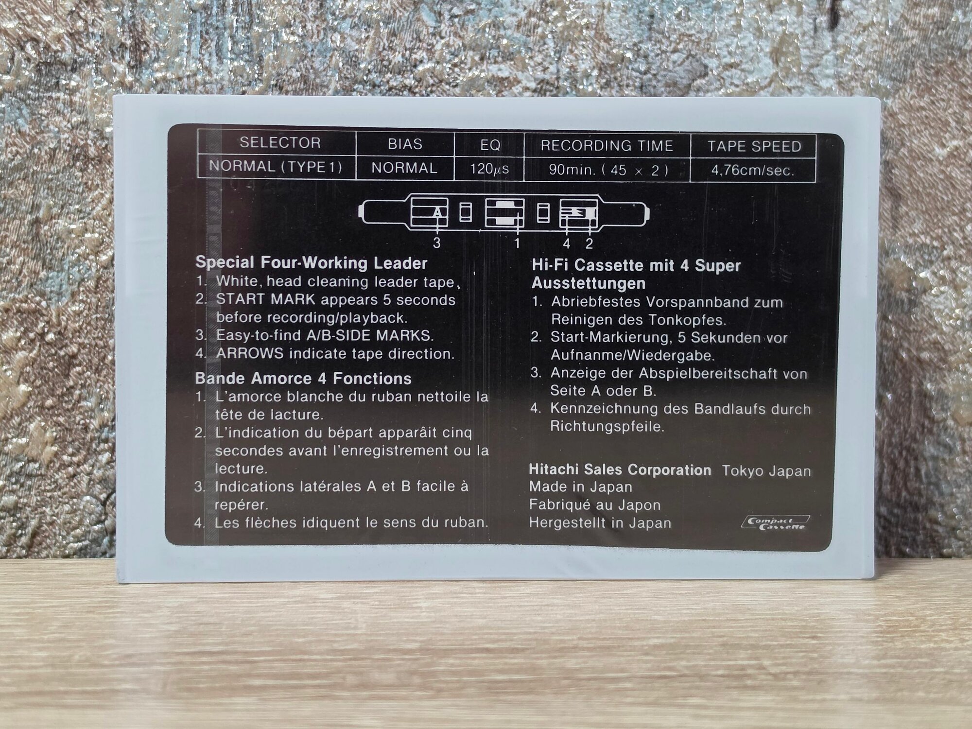 Аудиокассета HITACHI DL синий — фото 1