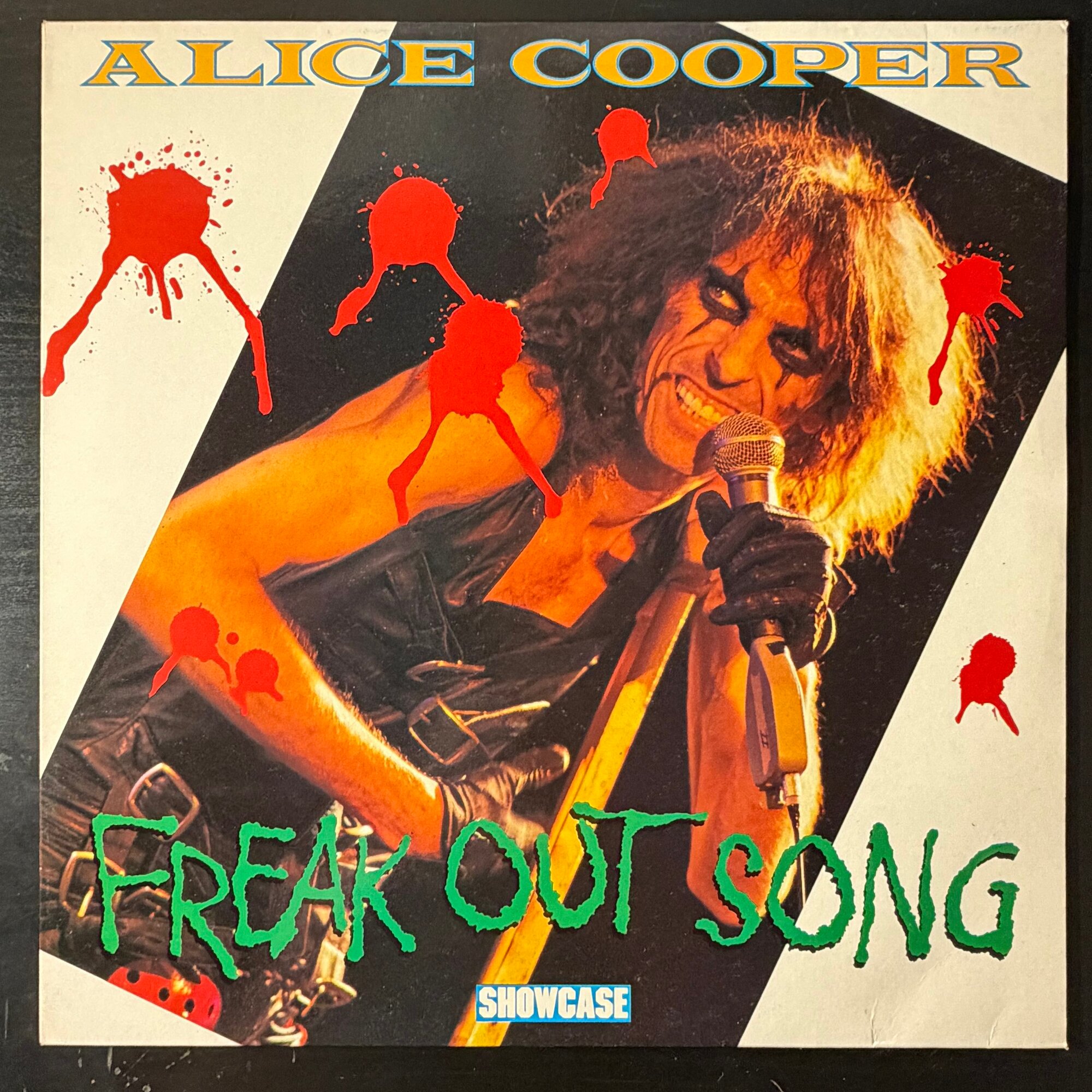 Виниловая пластинка Alice Cooper Freak Out Song (Англия 1985г.)