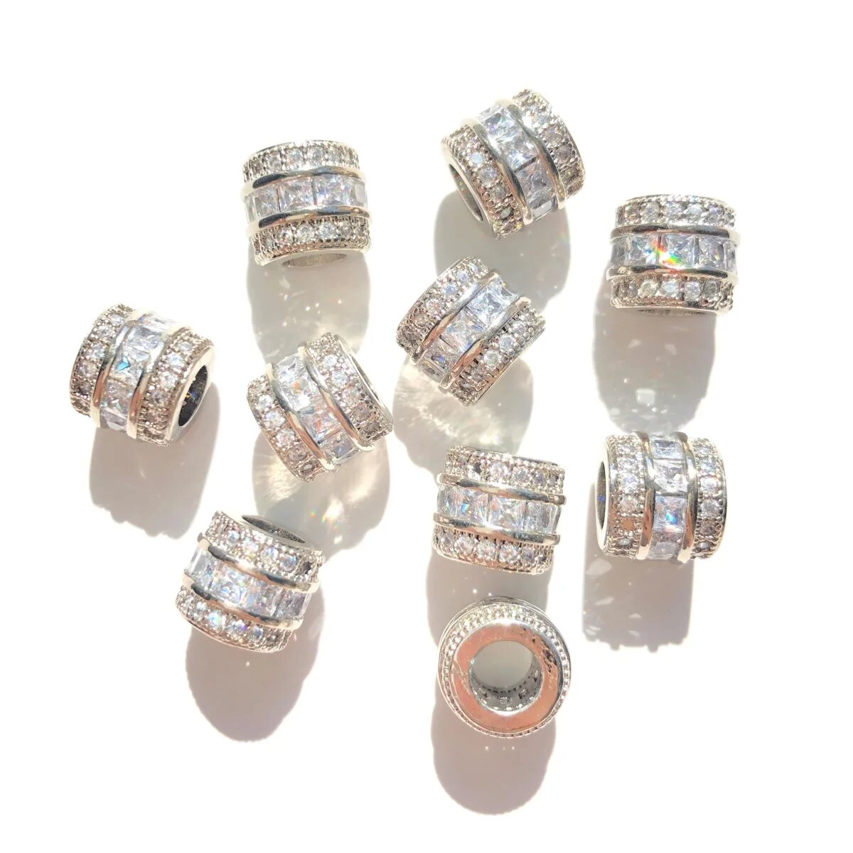 Золотые позолоченные бусины-проставки Micro Pave 10 мм для бижутерии Clear on Silver