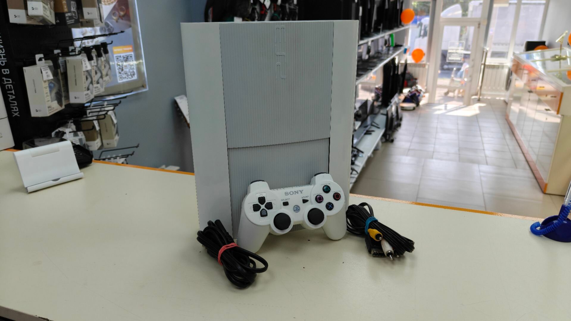 Игровая приставка Sony PlayStation 3 Super Slim 12 Gb, без З/У для геймпада! Б\У, уценка