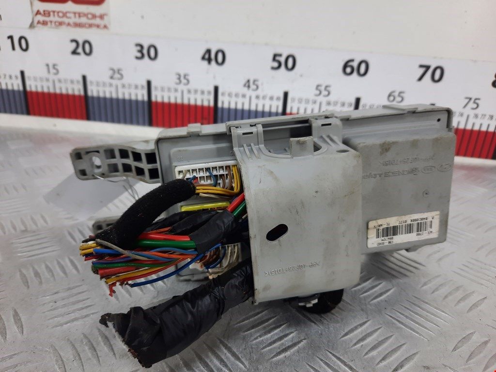 Блок предохранителей / 1686438 919502B401 919502B401 для Hyundai Santa Fe 2 (CM) (с пробегом)