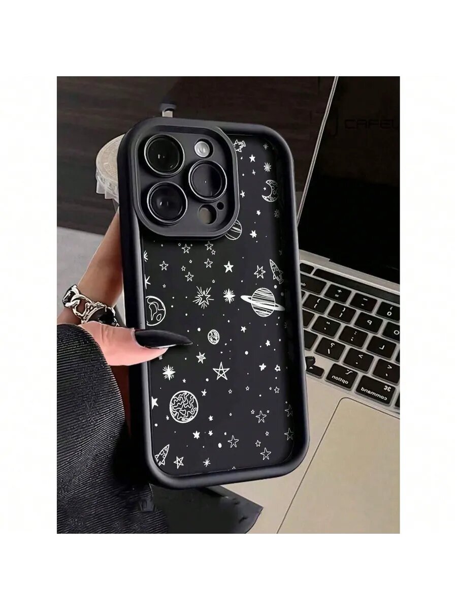 Чехол на IPHONE 13 чёрный планета