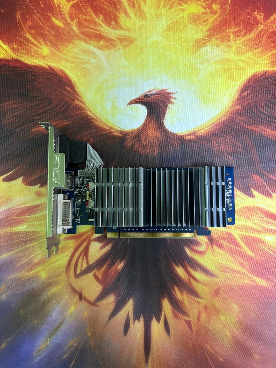 Видеокарта ASUS EN210 SILENT/DI/512MD2(LP) 512mb