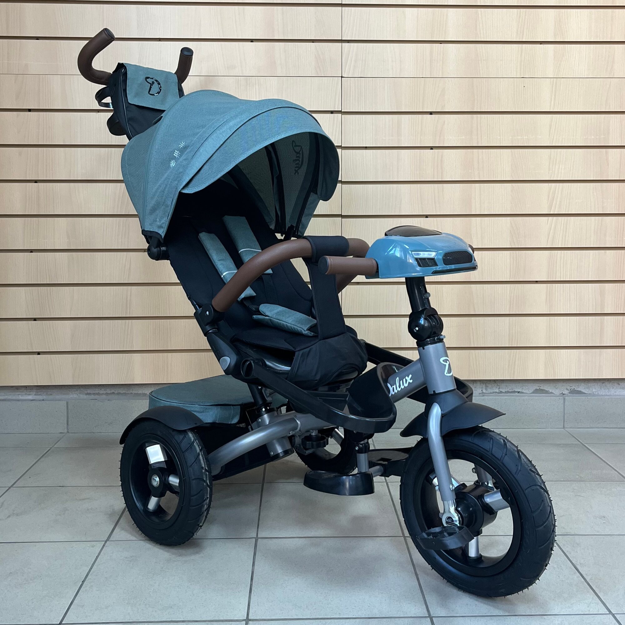 Детский трехколесный велосипед BREND LUXMOM ORIGINAL 3288, зеленый, световое и звуковое сопровождение