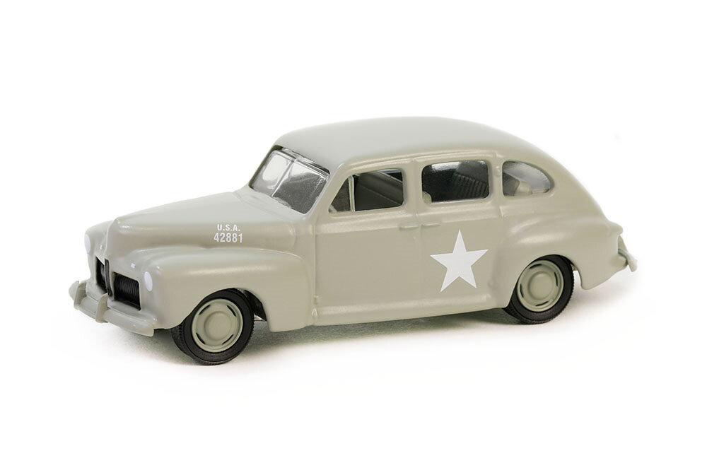 Модель коллекционная GREENLIGHT Ford fordor deluxe "army staff car" 1942, military green (длина модели 6-10 см)