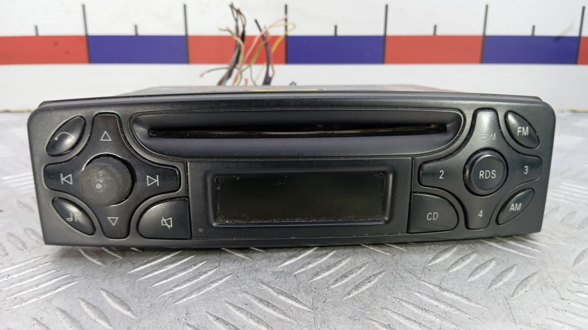 Магнитола MERCEDES BENZ VITO W639, Номер A2038202686