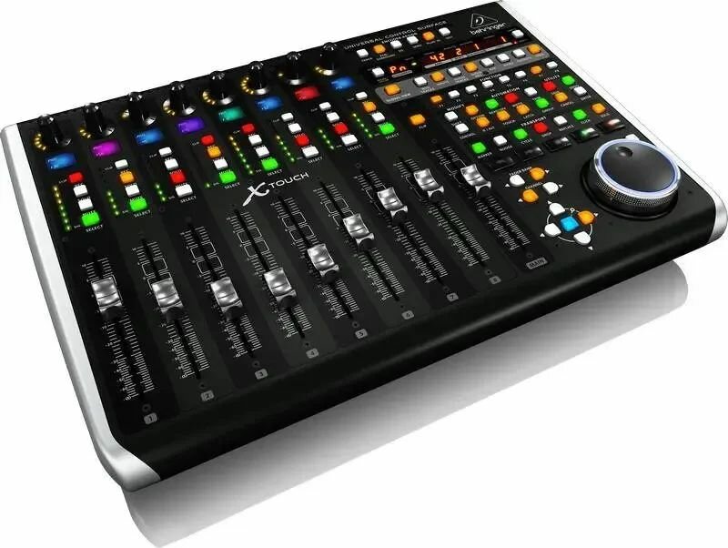 MIDI контроллер Behringer X-Touch — фото 1