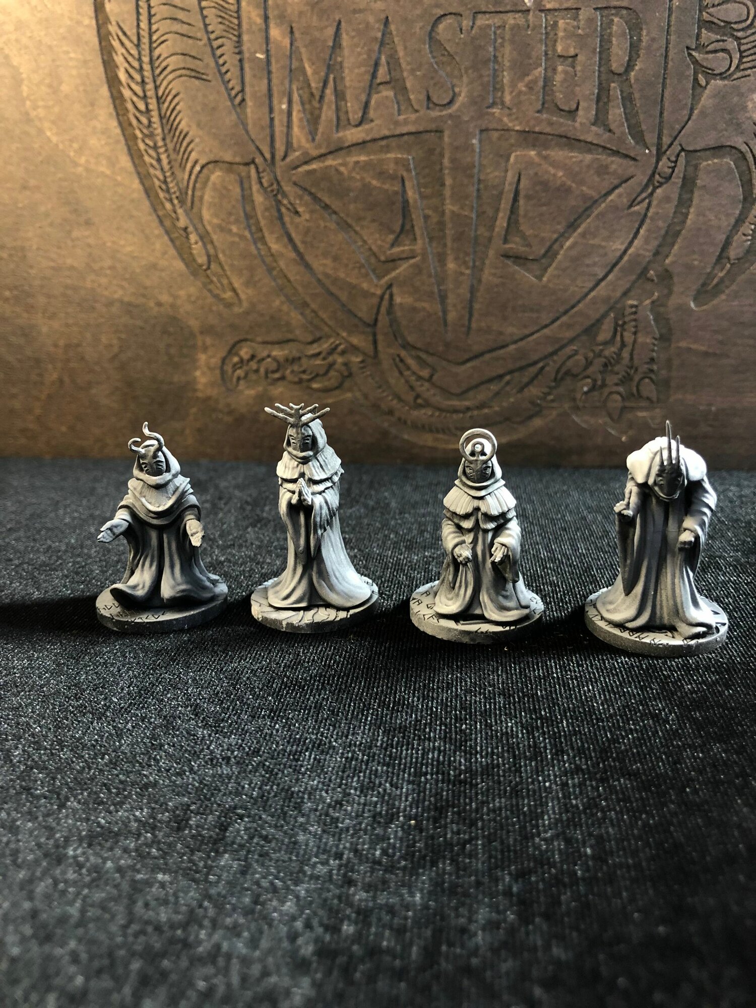 Набор лесных культистов в масках - Миниатюры для настольных игр DnD, ДнД, Dungeons & Dragons, Pathfinder.