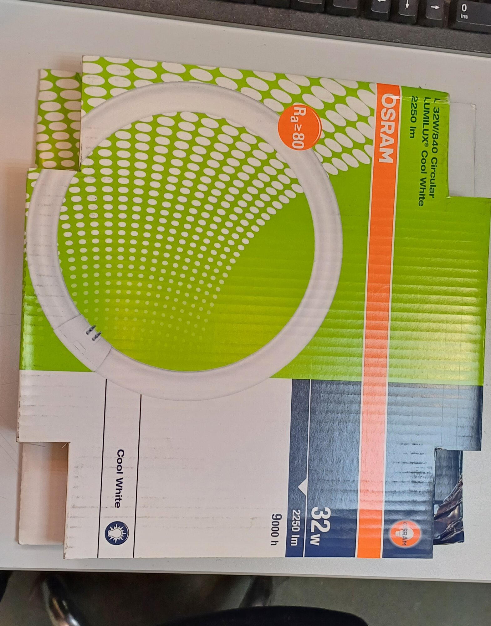 OSRAM Лампа люминесцентная L 32W/840 C 32Вт кольцевая 4000К G10q OSRAM 4008321581143