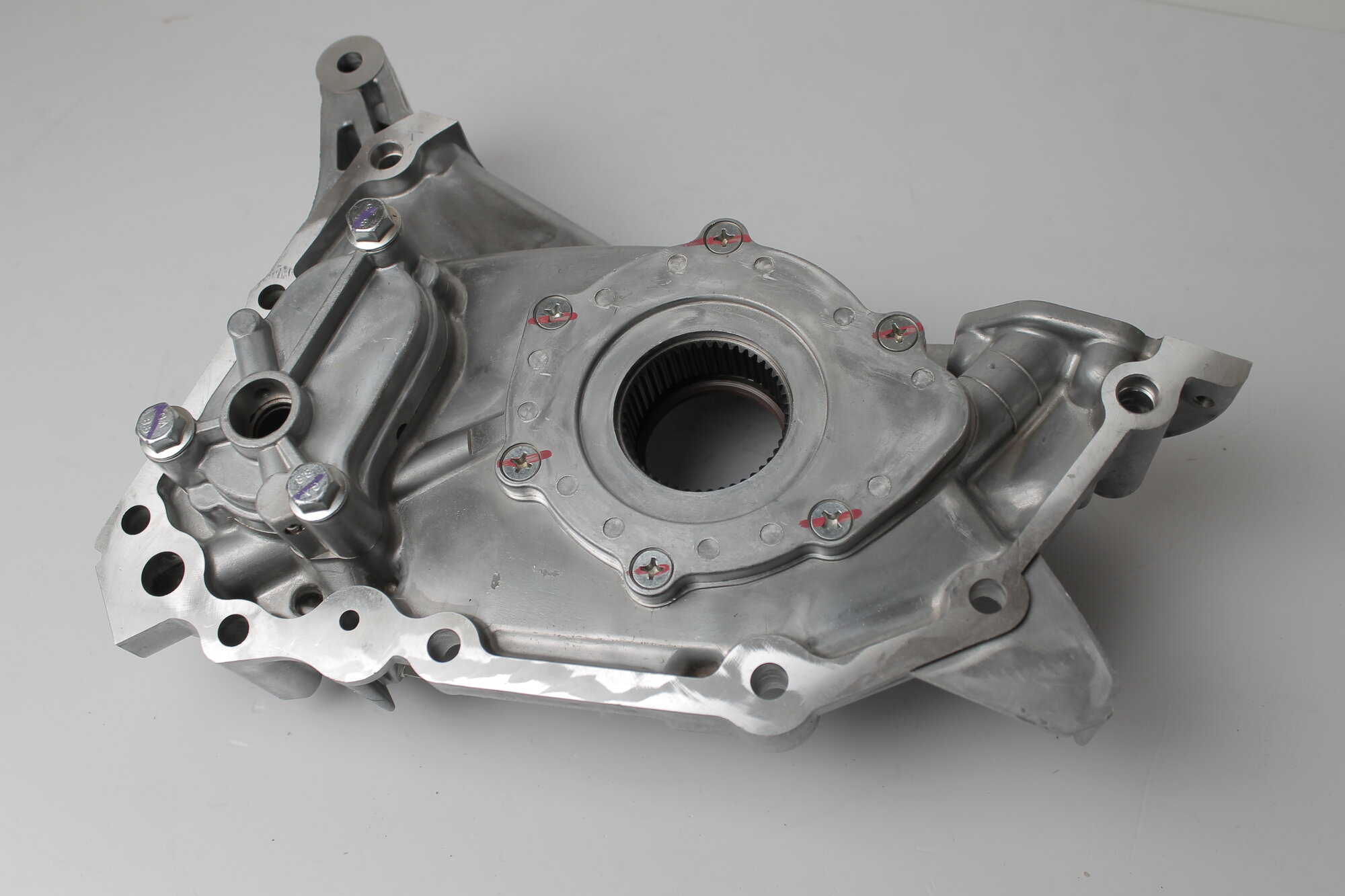 Масляный насос MITSUBISHI Pajero 1-4/Sport 1-3, L200 2-4, 2.5 4D56