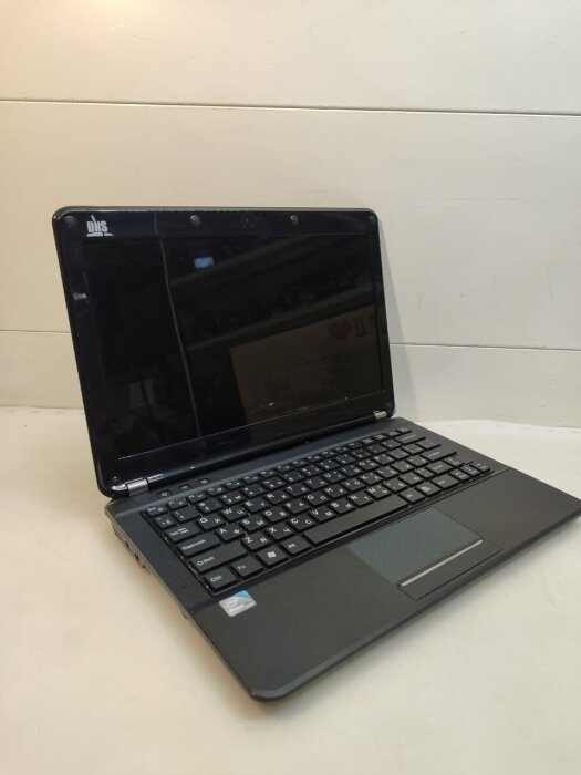 Ноутбук DNS Atom N570 1.6 GHZ 2Gb 64Gb SSD Intel 3150 0134339 без АКБ