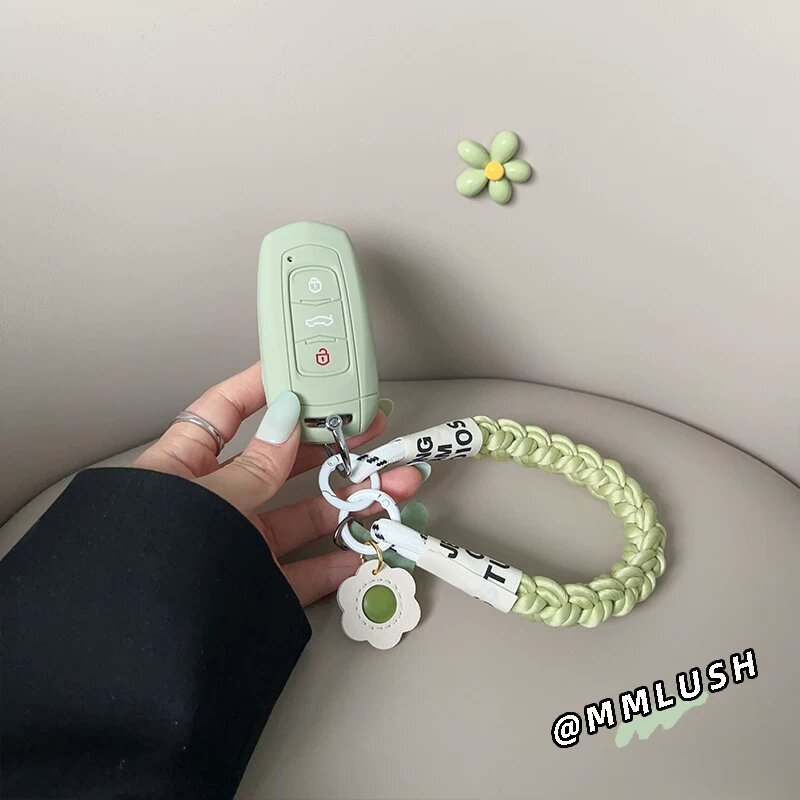 Стиль C: Чехол для ключа из лаймовой мягкой резины с косичкой и маленькой цветной лентой для Geely Galaxy E5, Emgrand E8