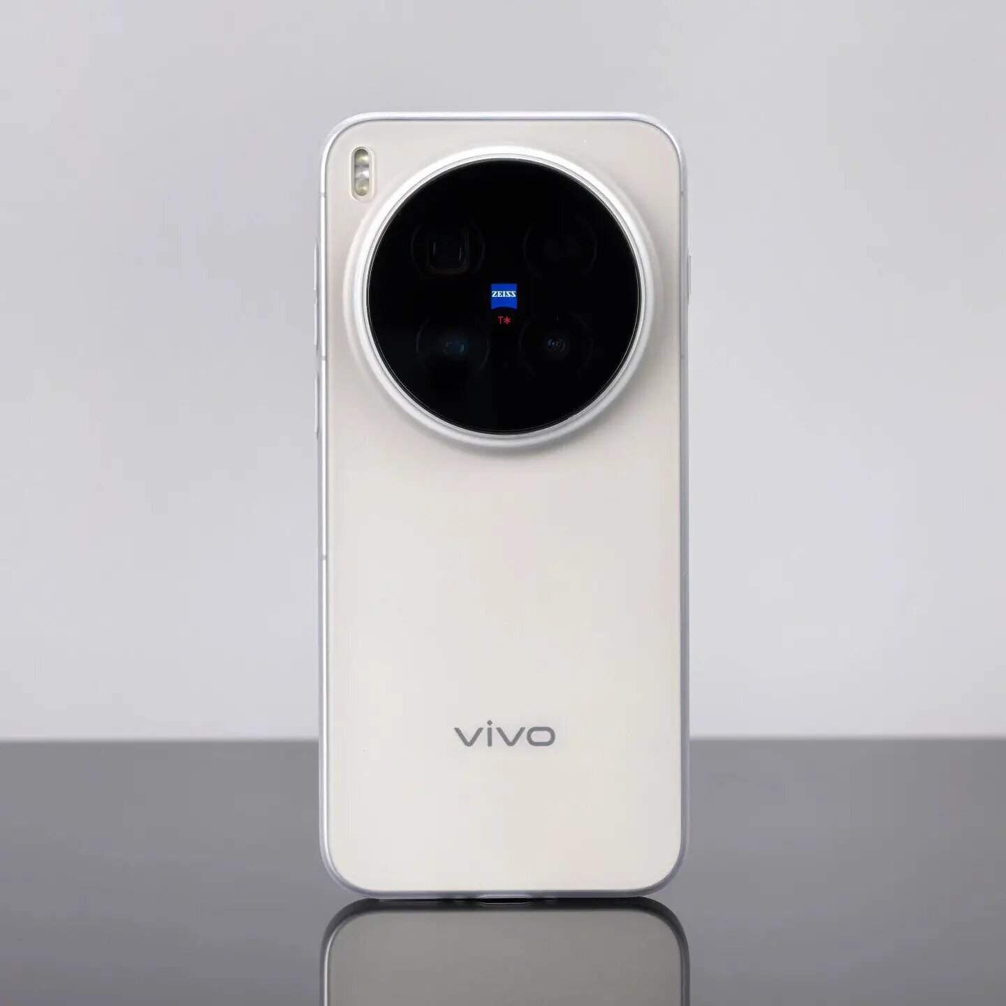 Чехол vivo X300 Ultra, белый, матовый